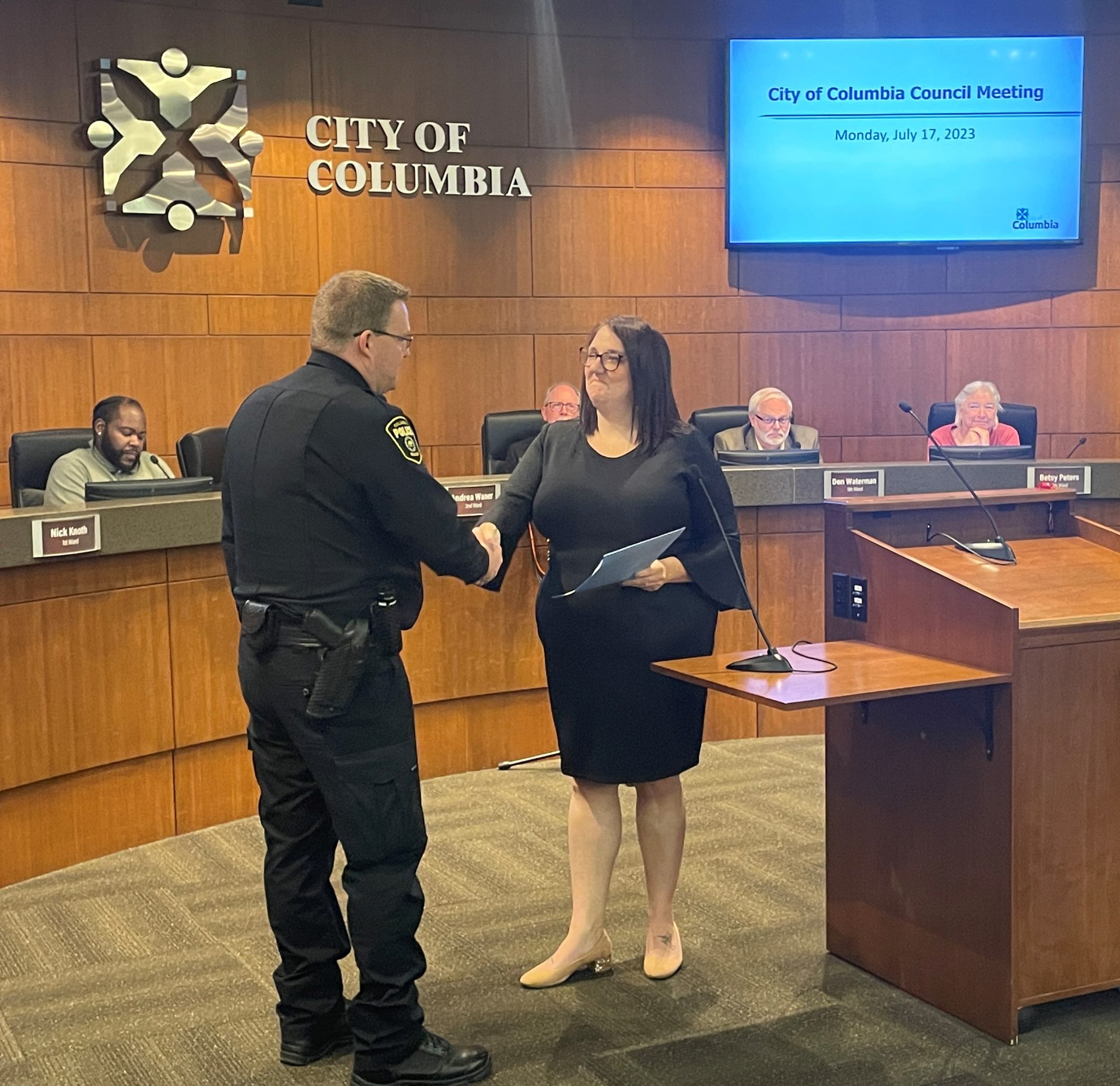 Columbia's city council recognizes outgoing police chief Jones | 93.9 ...